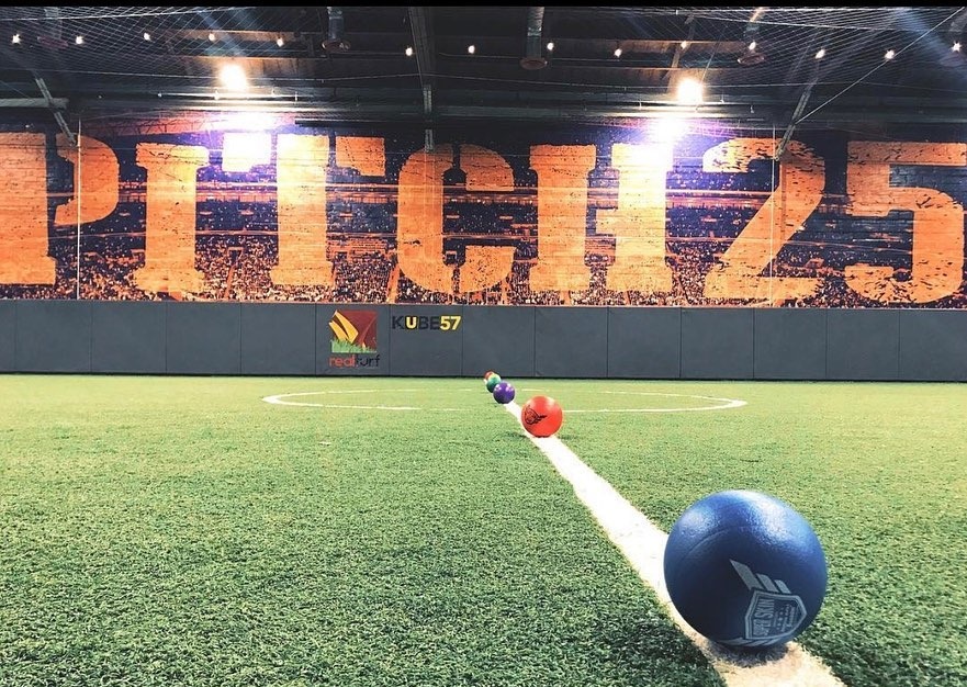 PITCH 25